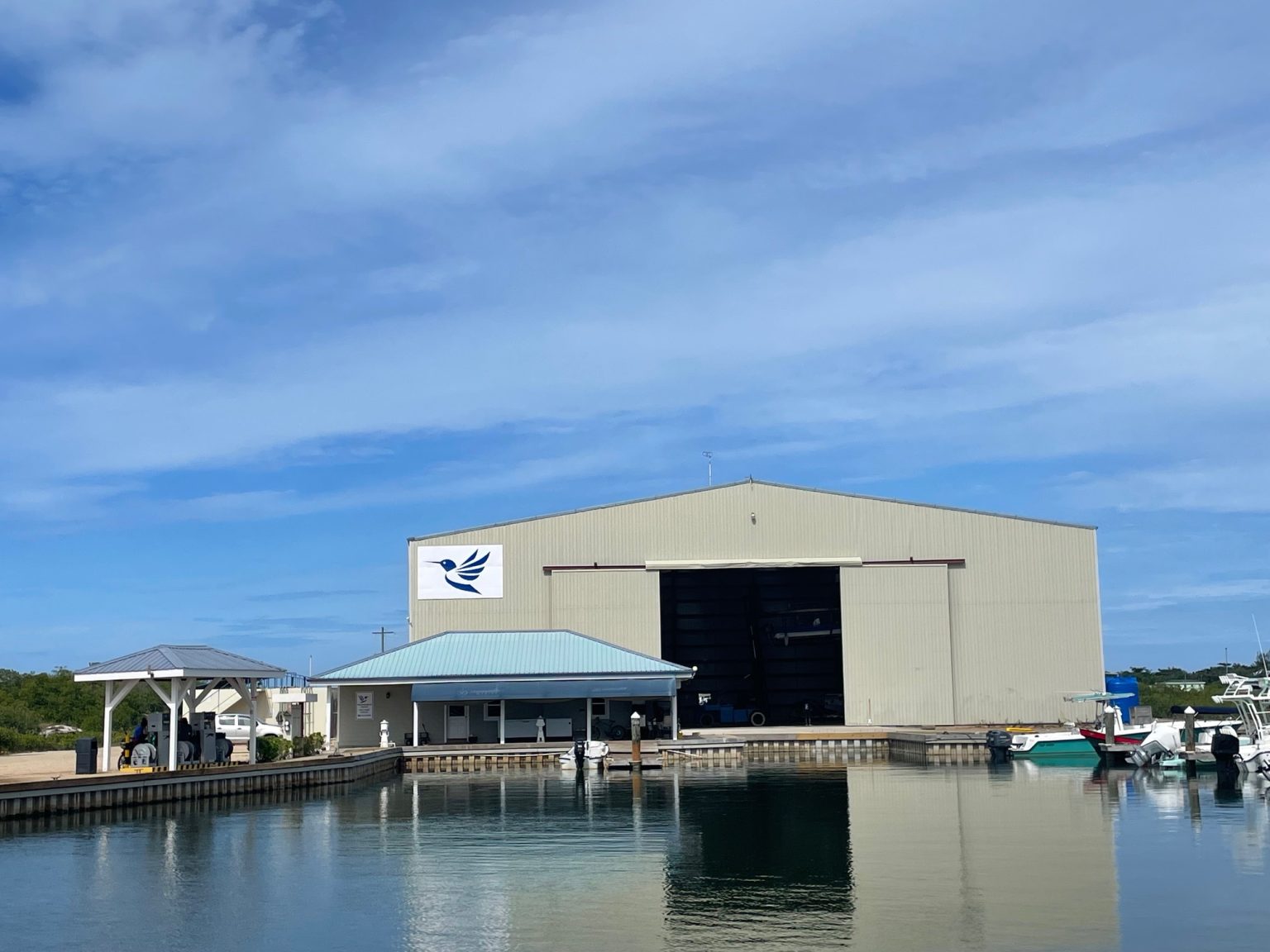 Hummingbird Home - Hummingbird Marina
